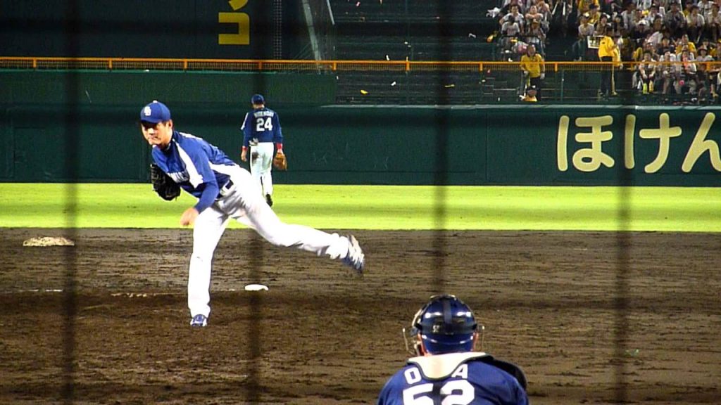 The reason for which Hitoki Iwase of Dragons continues his career